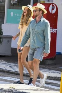 Simon Baker spends Easter with new girlfriend Laura May Gibbs at his ...